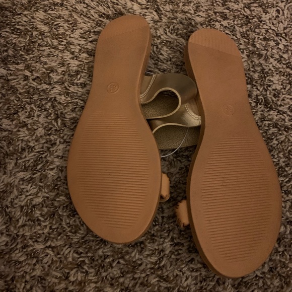 Universal Thread | Shoes | Universal Thread Sandals | Poshmark